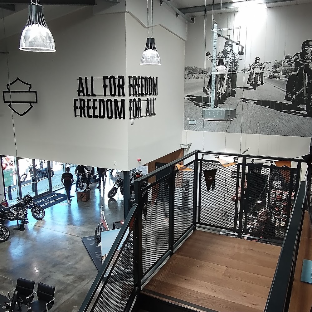 Harley Davidson UK Motorcycle Dealers | Lind Harley-Davidson, Watford ...